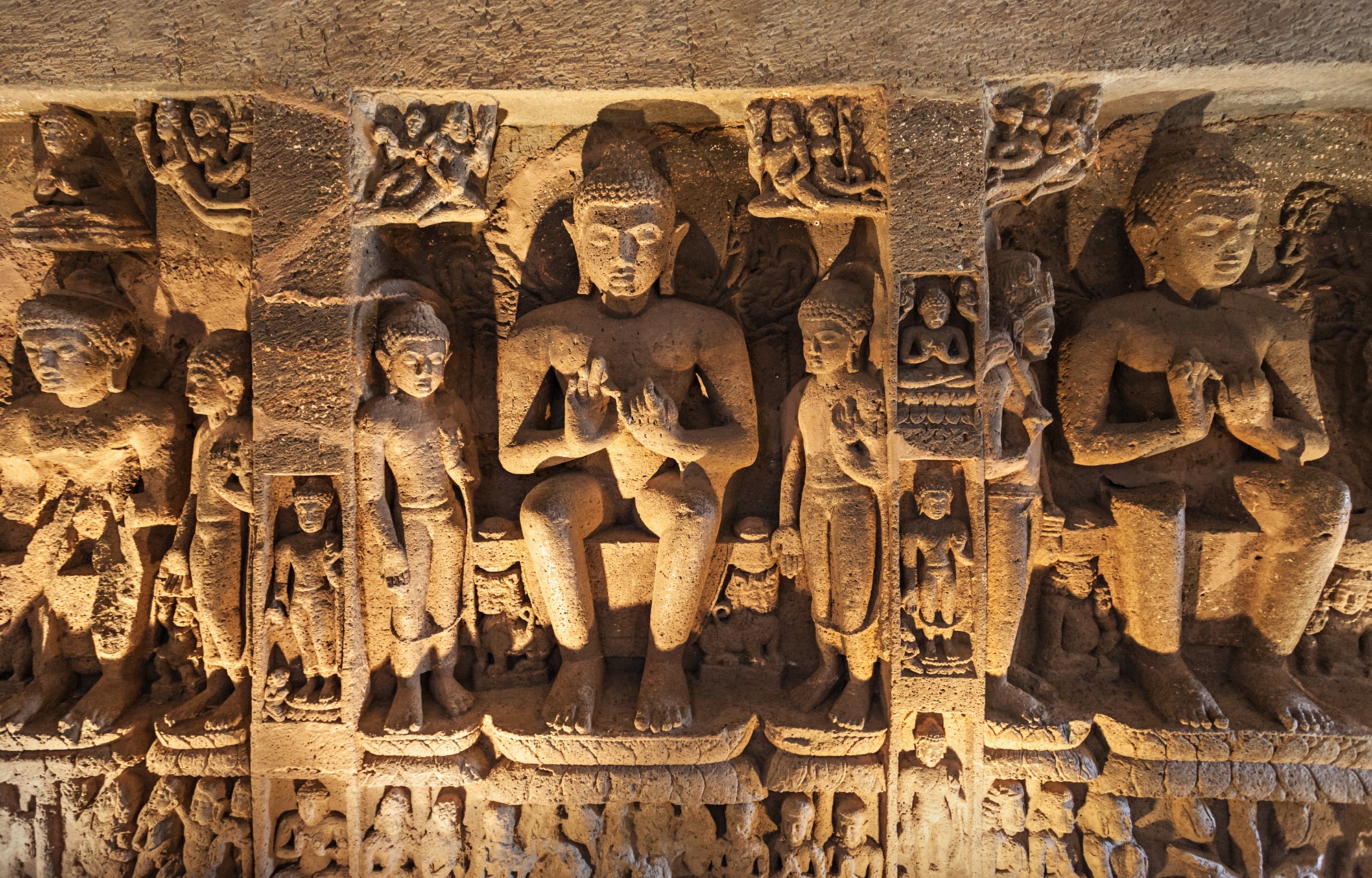A Day Trip of Ellora Caves & Daulatabad Fort with Guide & Tickets.