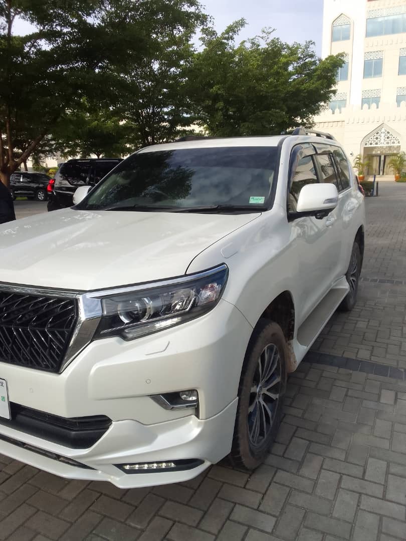 Zanzibar VIP Transfer in Land Cruiser PRADO